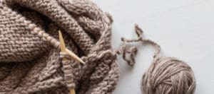 Knitting vs Crochet - Pros and Cons Compared | Youngfolkknits.com